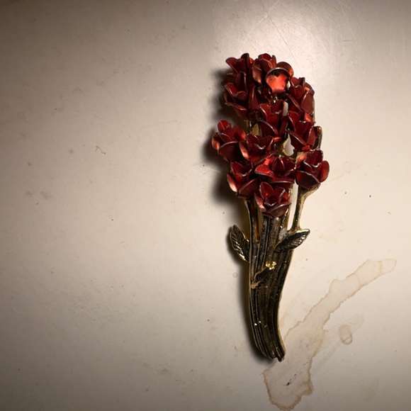 Avon | Jewelry | Vintage Signed Avon Brooch | Poshmark